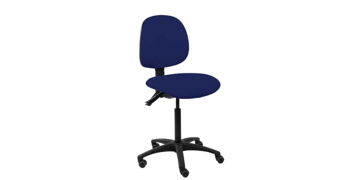 Lewis Operator Chair With Castors And Black Base | Ocura